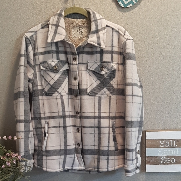 Sage | Jackets & Coats | Sage Plush Shacket Oversized Small | Poshmark